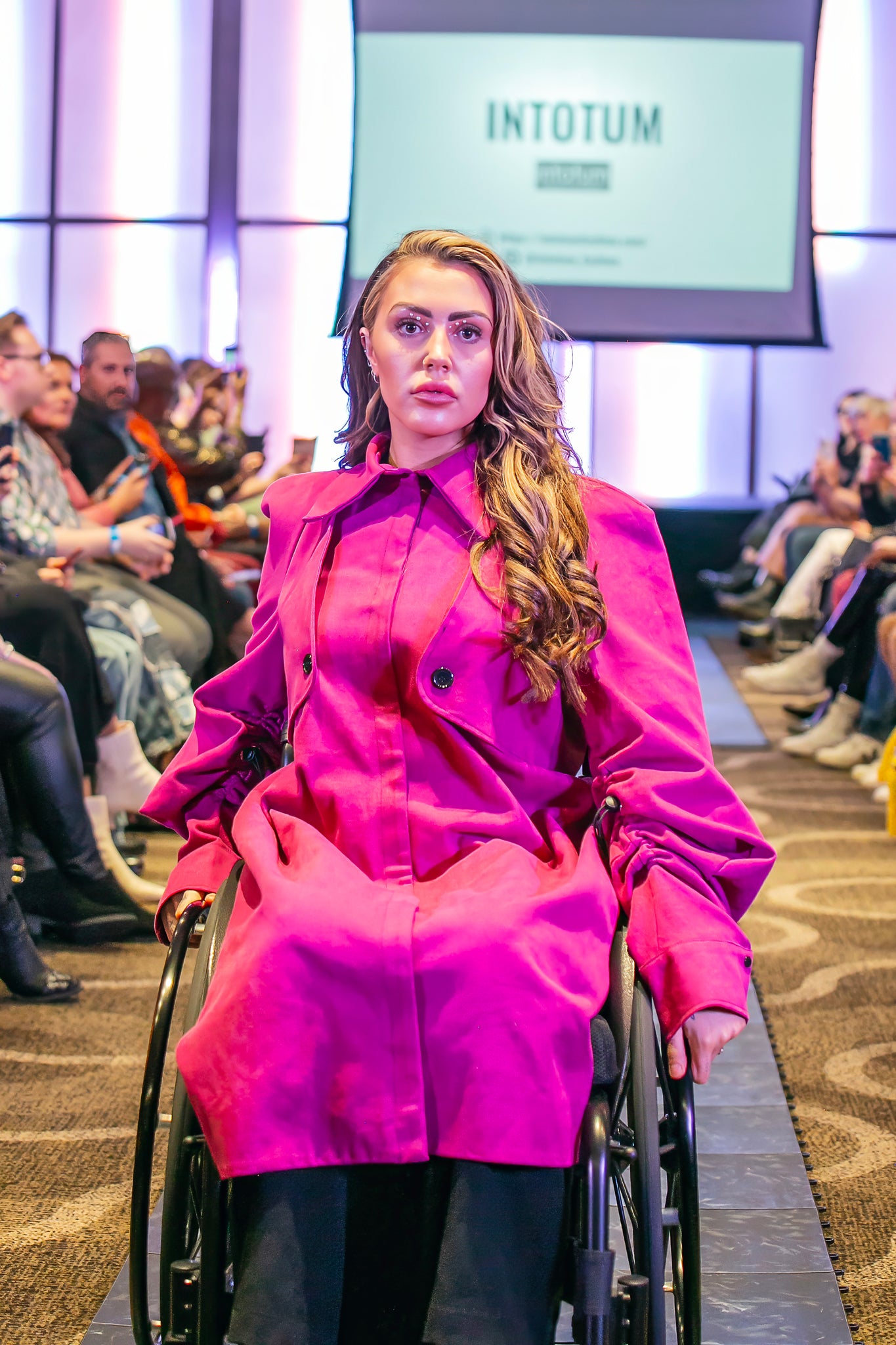 Intotum Adaptive Fashion